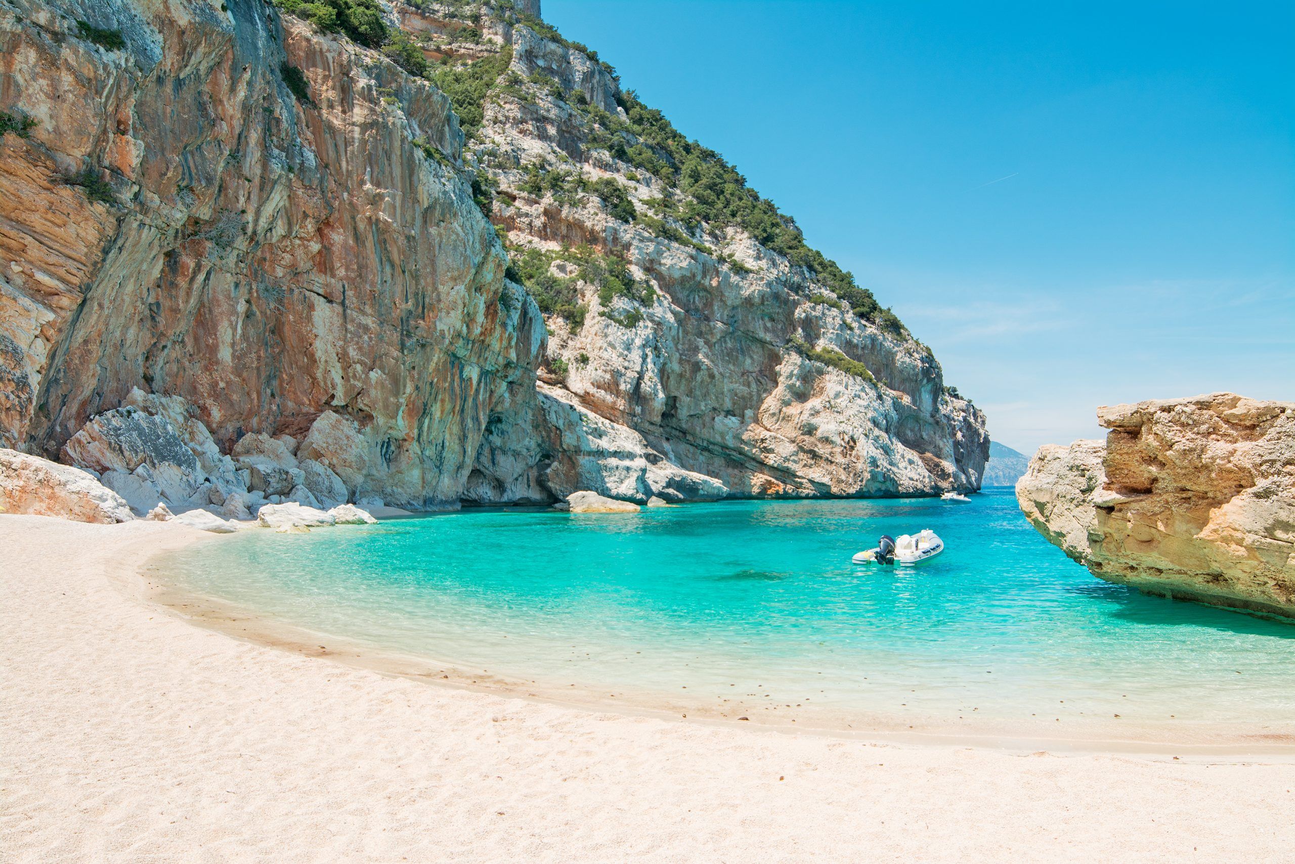 Stunning Sardinia – YourCharterYacht Blog
